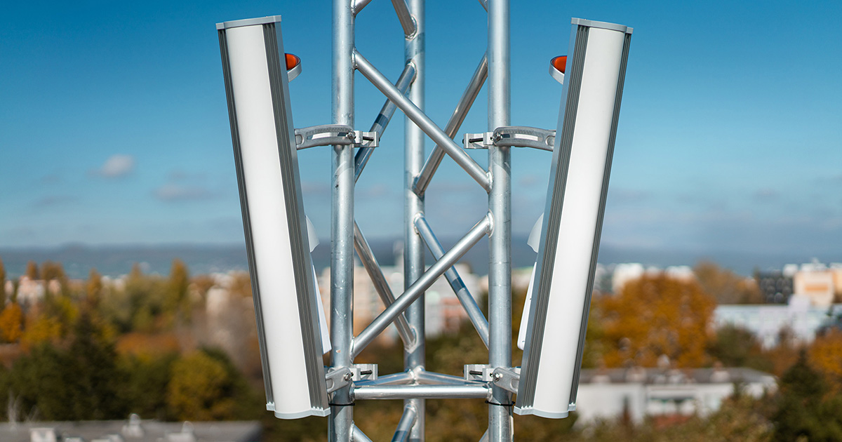 What does a sector antenna do - DOLPH MICROWAVE